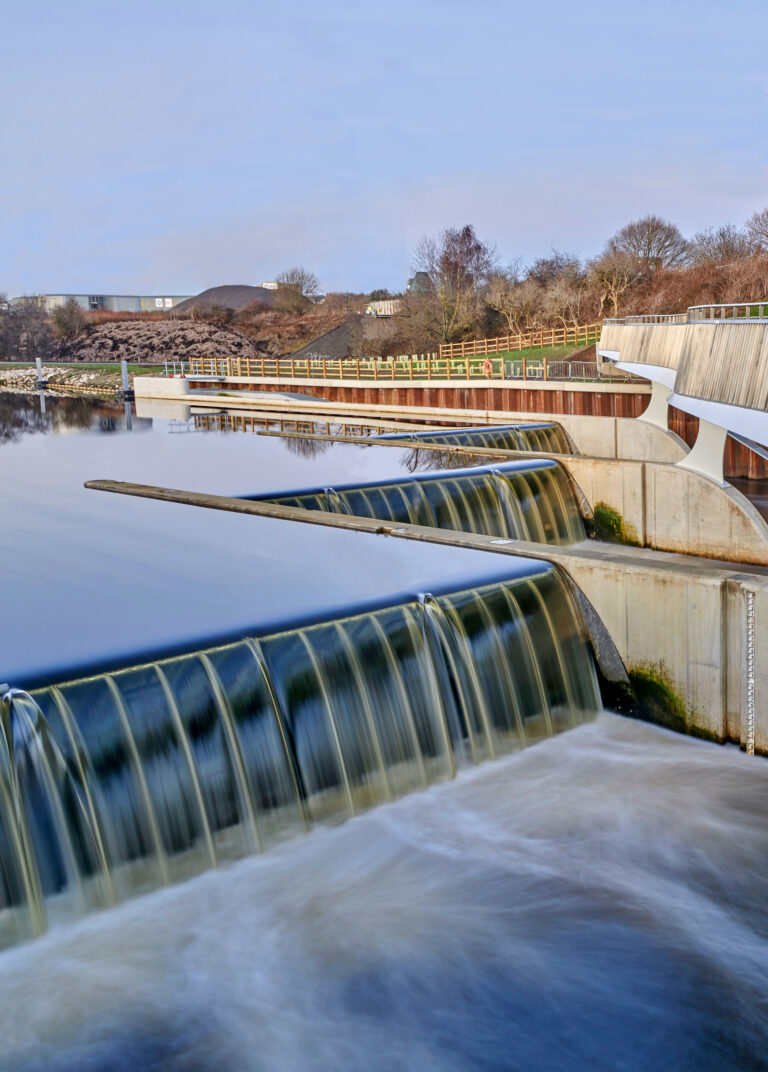 Leeds Flood Alleviation Scheme moveable weir used for first time to ...